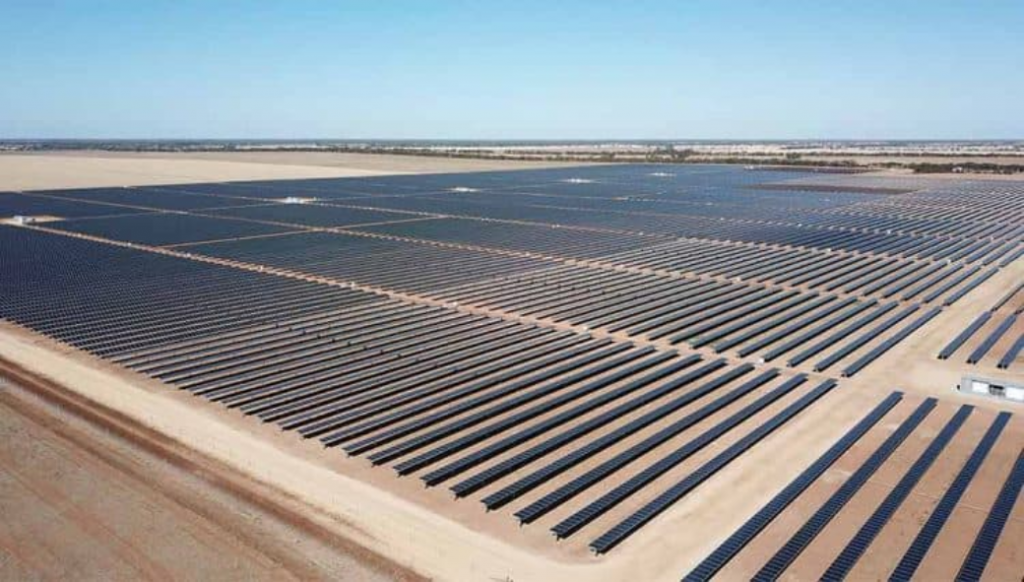 Integration and management of synchronous condensers for large solar ...